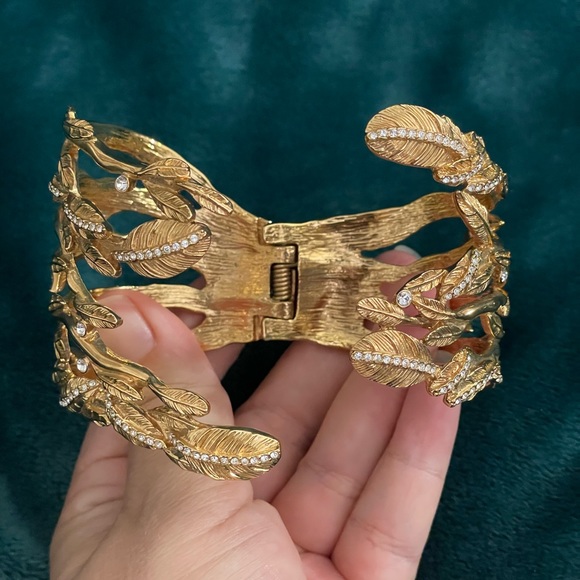 Rachel Zoe | Jewelry | Authentic Rachel Zoe Gold Crystal Pave Pod Swirl ...